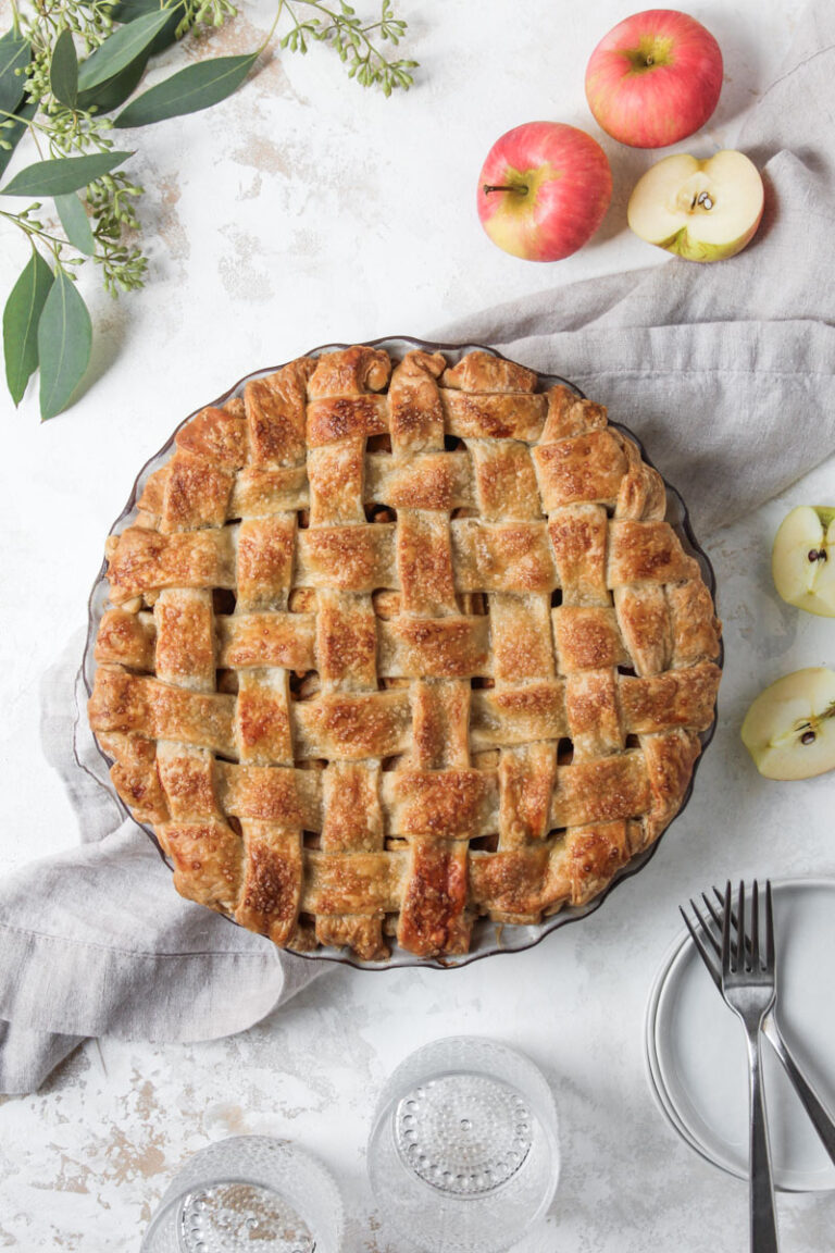 Chai Apple Pie | The Sweet Occasion
