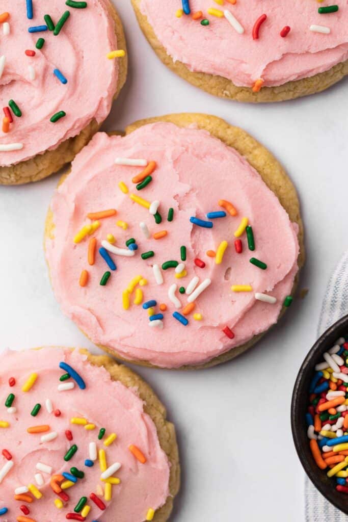 Frosted Soft Vanilla Sugar Cookies (Lofthouse Cookies) | The Sweet Occasion